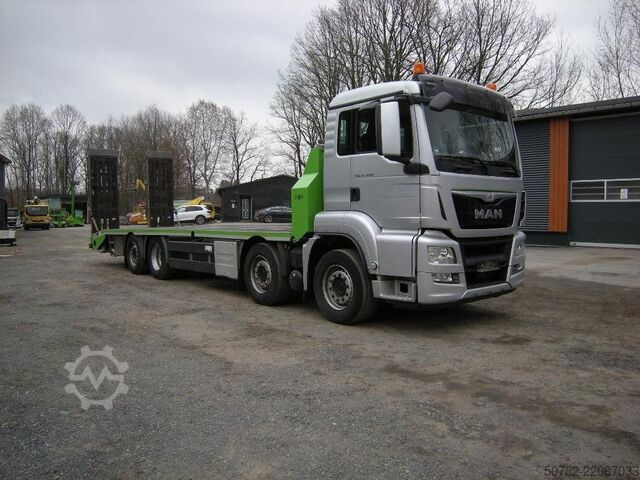 Kamion
MAN 35.400 mit Zanner Plateau, Rampen, Winde
