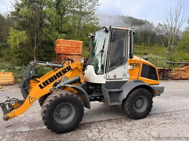 Utovarivač
Liebherr Radlader L 509 Stereo
