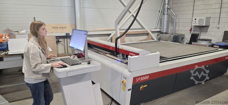 Mašina za lasersko sečenje
Trotec SP3000 400 Watt CO2
