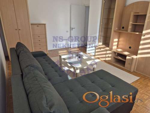 Izdaje se namešten dvosoban stan od 60m² na Novoj Detelinari