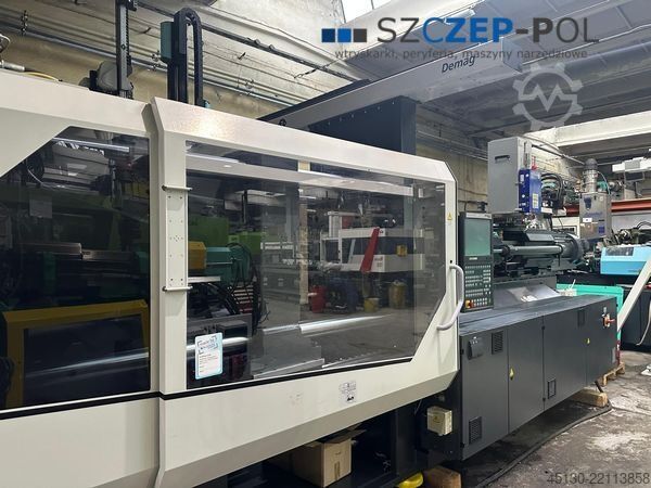 Mašina za brizganje plastike
Sumitomo Demag Systec 350/720-2300