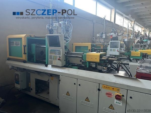 Mašina za brizganje plastike
Arburg 320S 500-60