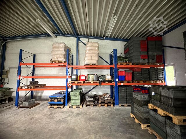 Teška paletna polica bez sadržaja
KAISER + KRAFT heavy-duty shelving without contents
