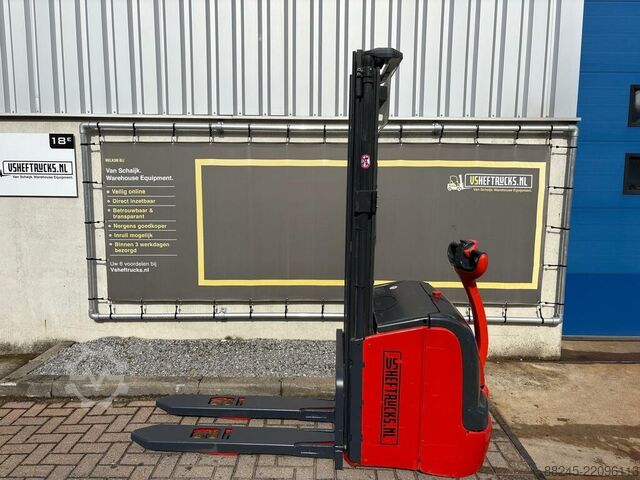 VS-22930 Električni paletar Linde L16i sa početnim podizanjem 3224mm
LINDE L16i 372