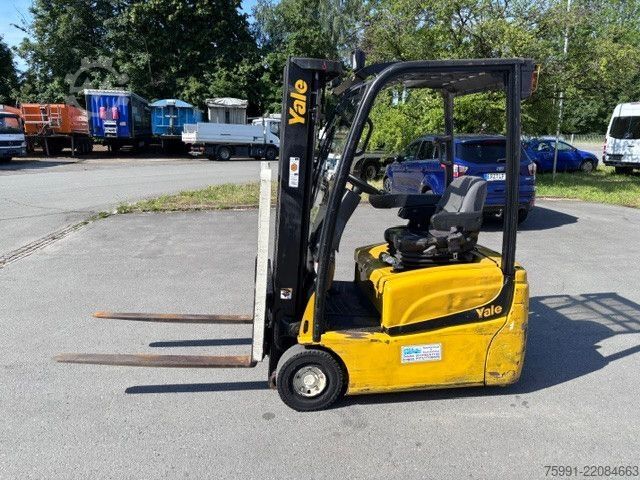 Viljuškar za uske prolaze
YALE Elektrostapler ERP 16VT Lasthöhe4900 mm