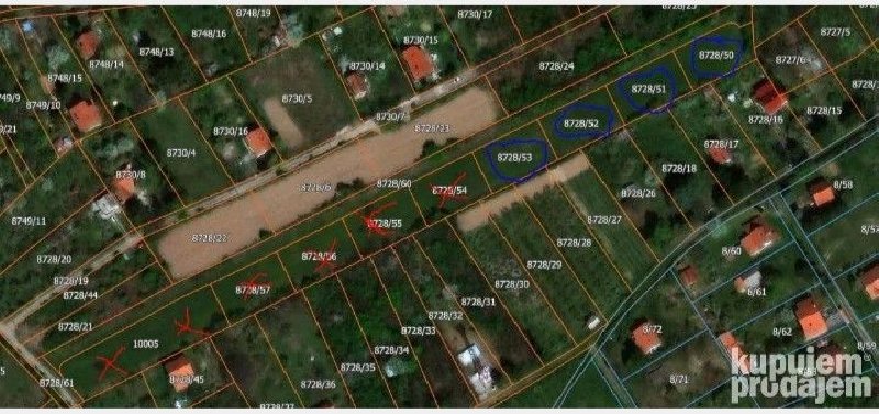 Prodajem 4 placa po 6 ari Beograd