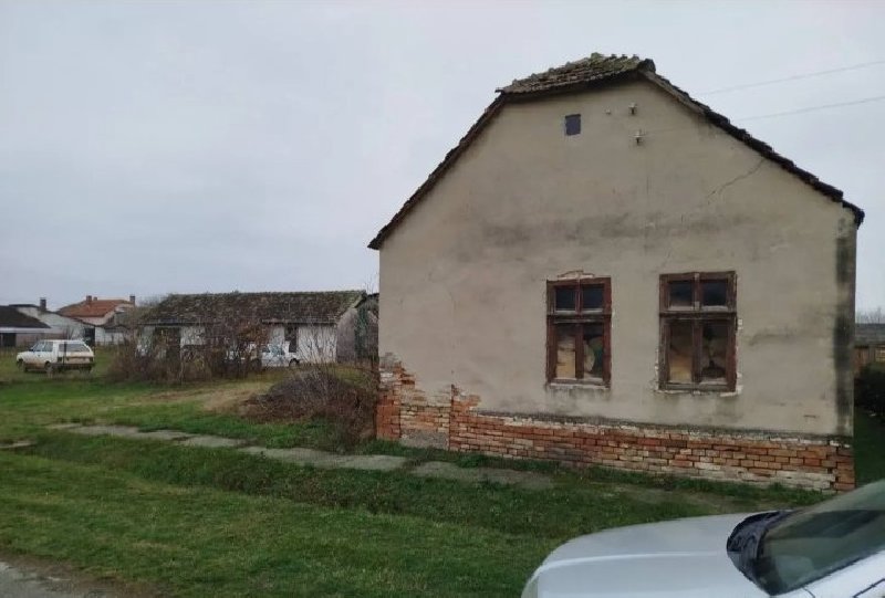 Kuca za renoviranje Lazarevo-Zrenjanin