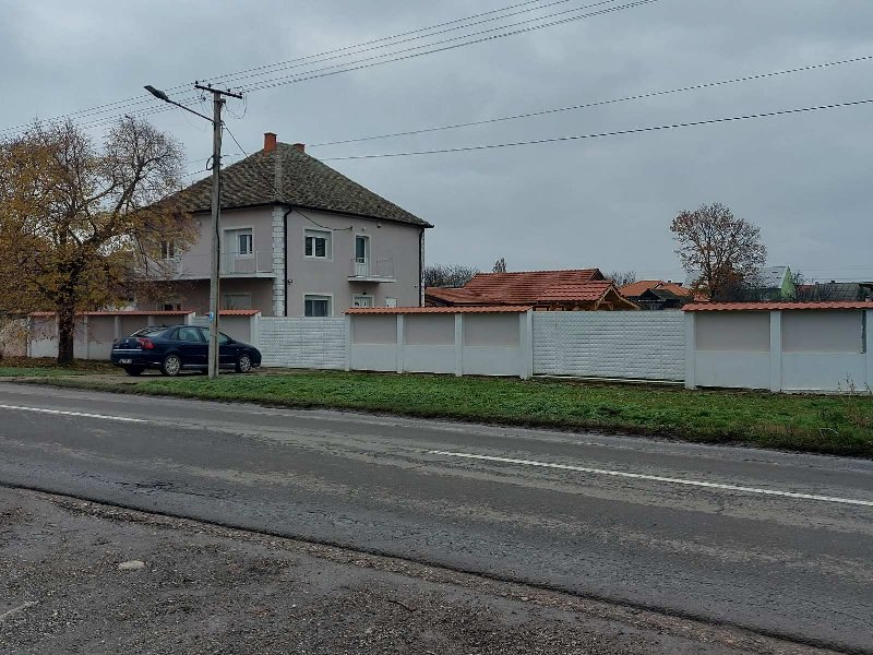 Kuća 196 m2 Jabuka Pančevo