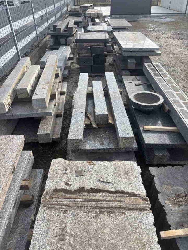 Prodajem granitne i mermerne ploce 20 m3