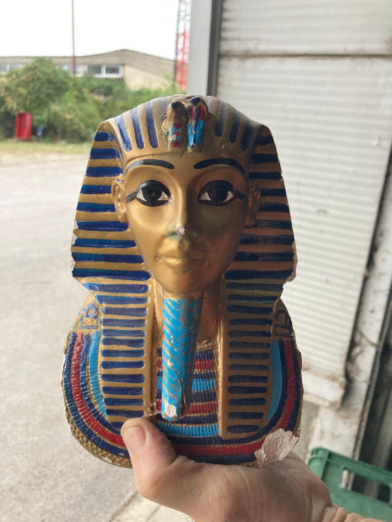 Africke maske 15 Eura komad. Africki bubnjevi 25 E