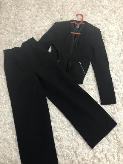 Komplet sa pantalonama xs/S-H&M-akcija%