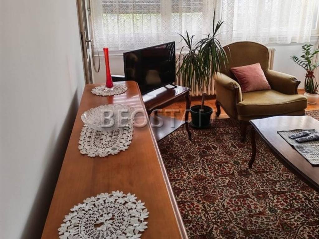 Dvosobni stan Brace Jerkovic, Beograd