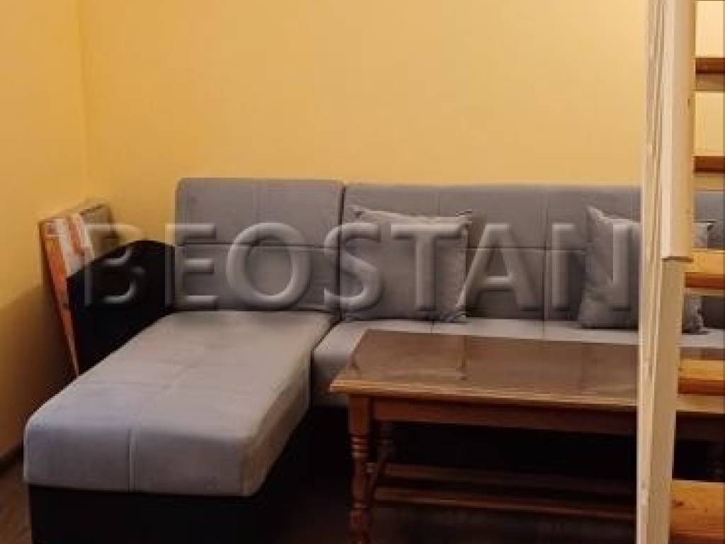 Dvosobni stan Zahumska, Beograd