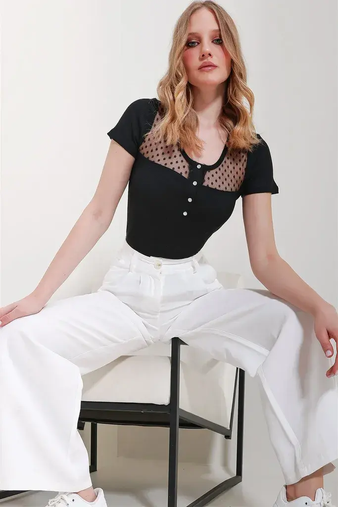 Trend Alacati Stili Ženska bluza kratkih rukava ALC-X11580, Okrugli izrez, Crna