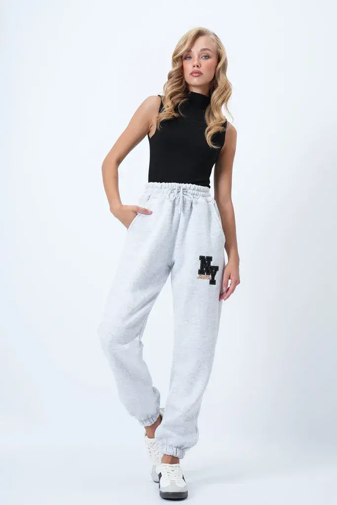 Trend Alacati Stili Karmel sportske pantalone sa dvostrukim džepovima, vezom, elastičnim pojasom i nogavicama Alc-X14451, Karmel / Siva