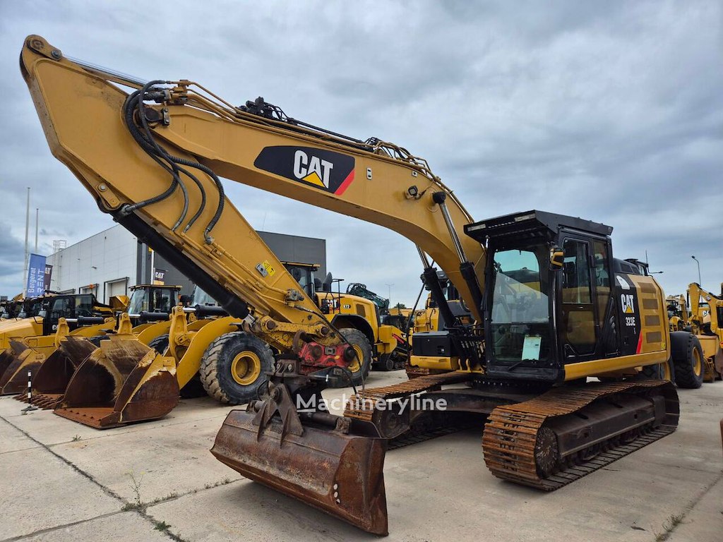 Caterpillar 323EL bager guseničar