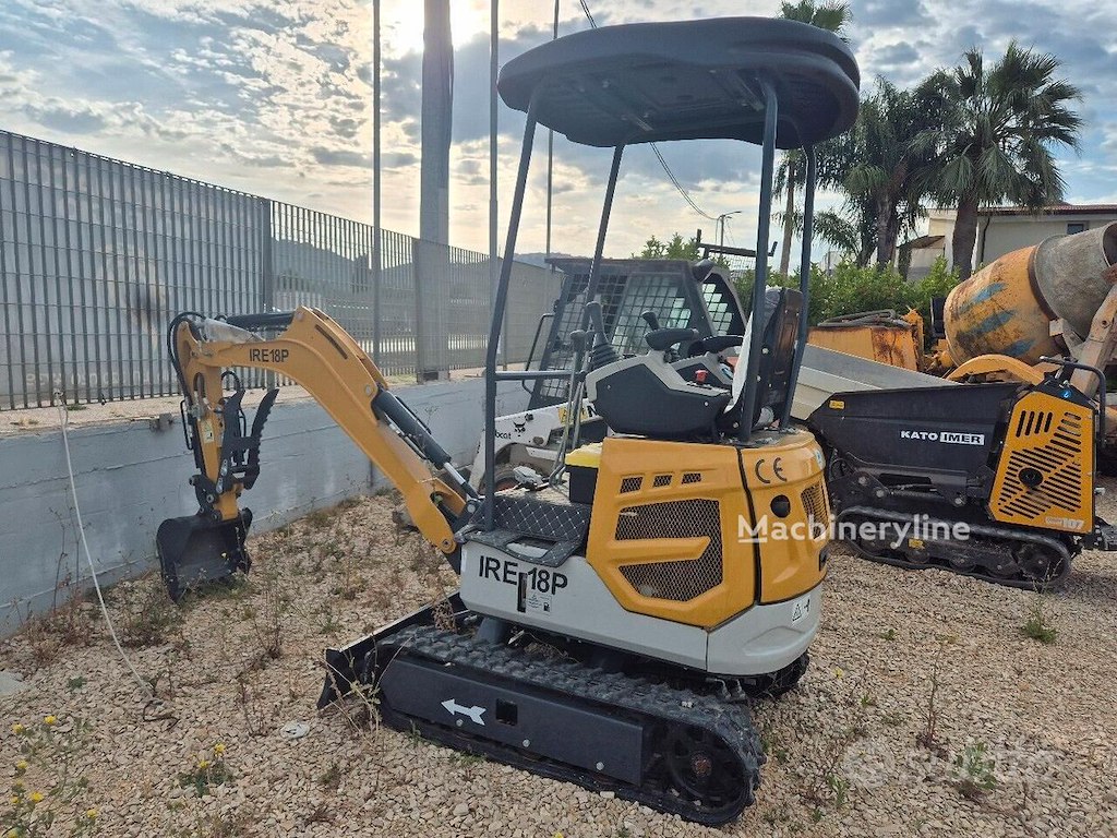 Novi IRE18P mini bager