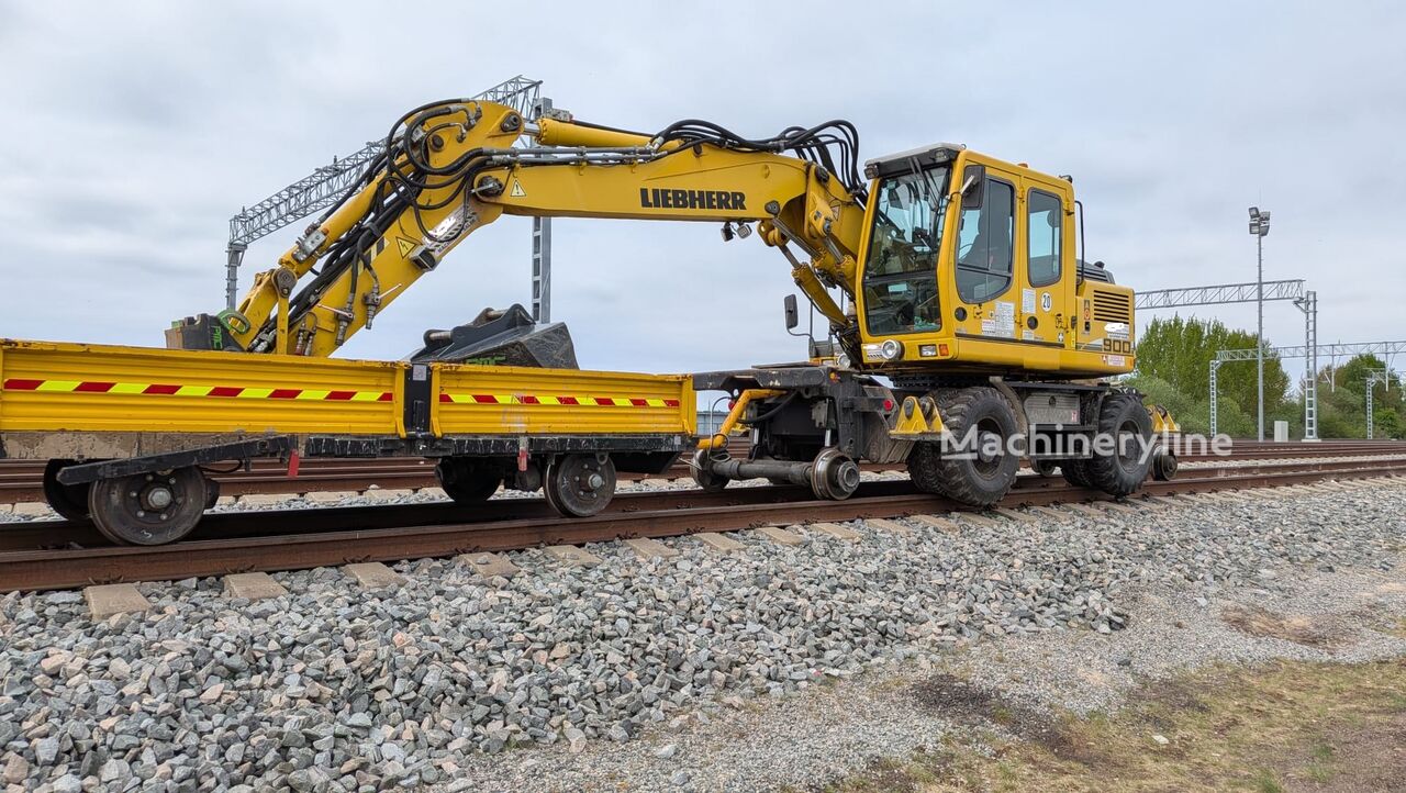 Liebherr A900 bager na šinama