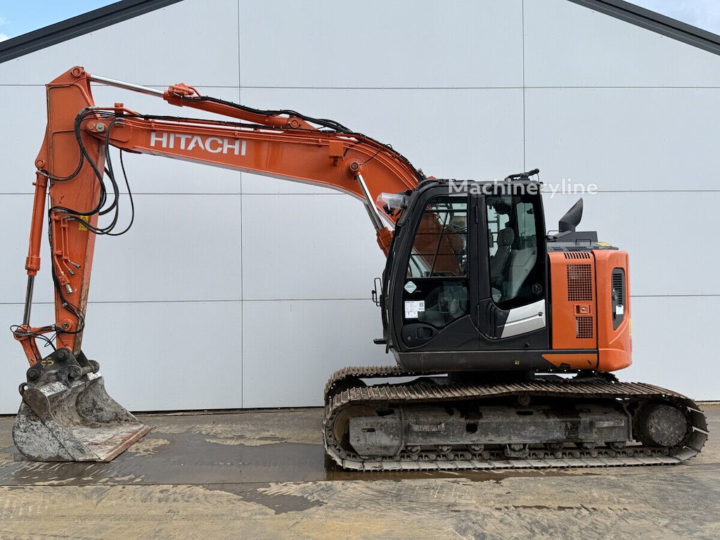 Hitachi ZX135US-6 bager guseničar