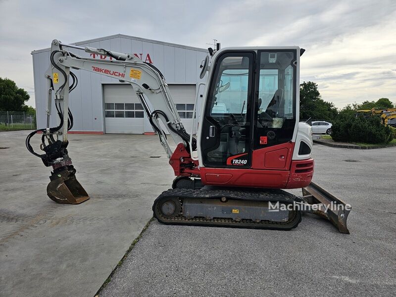Takeuchi TB24 mini bager