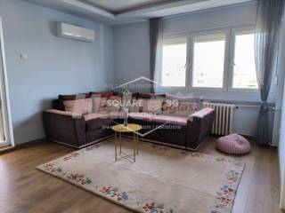 Trosobni stan Jurija Gagarina, Mladost, Beograd