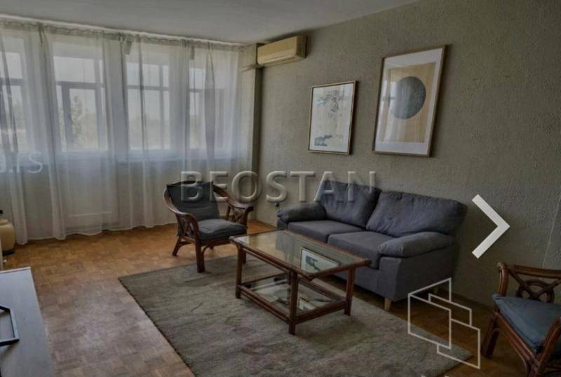 Trosobni stan Bulevar Mihajla Pupina, Dunavski kej, Beograd