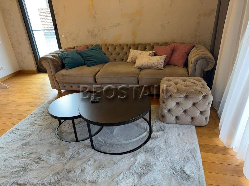 Trosobni stan Branicevska, Hram Svetog Save - Neimar - Čubura, Beograd