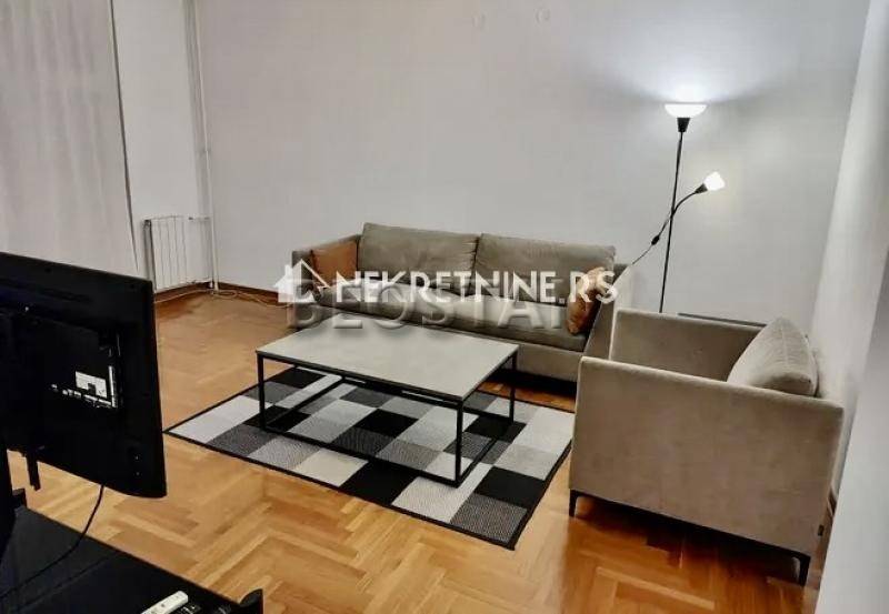 Trosobni stan Bulevar Arsenija Carnojevica, Fontana - Studentski grad, Beograd