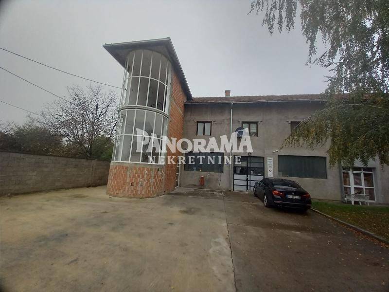 Samostalna porodična vila Nikolaja Velimirovića, Surčin Centar, Beograd