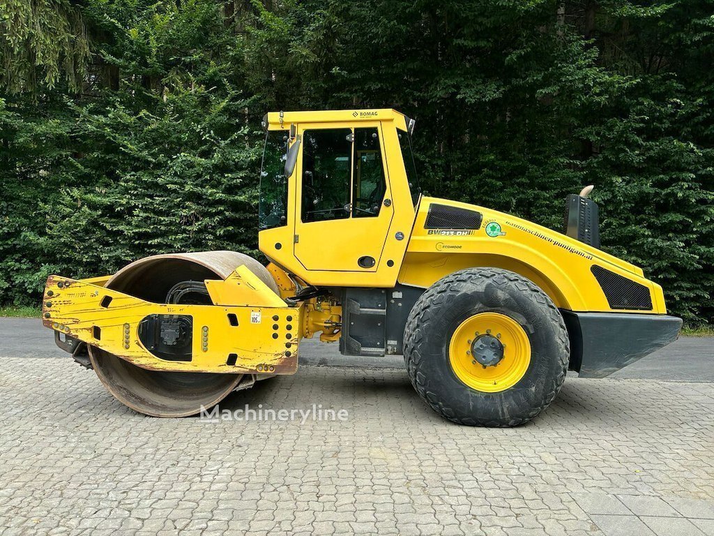 BOMAG BW 213 DH-4i kompaktor s jednim valjkom