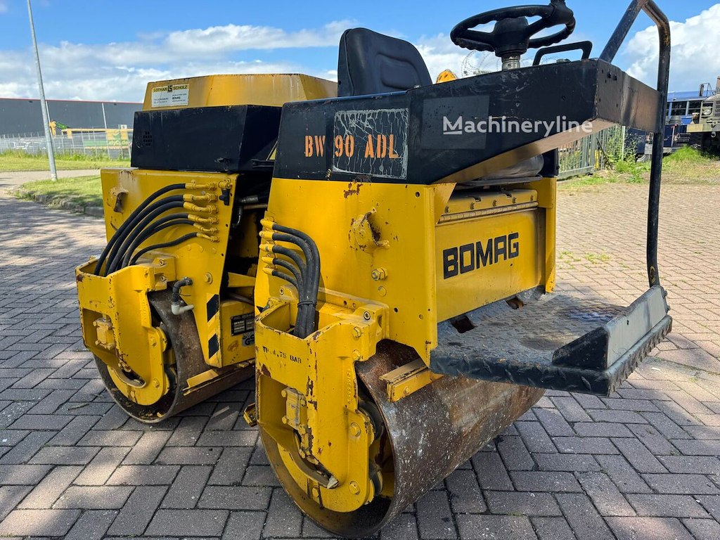 BOMAG BW 90 ADL 1041 hours mali valjak
