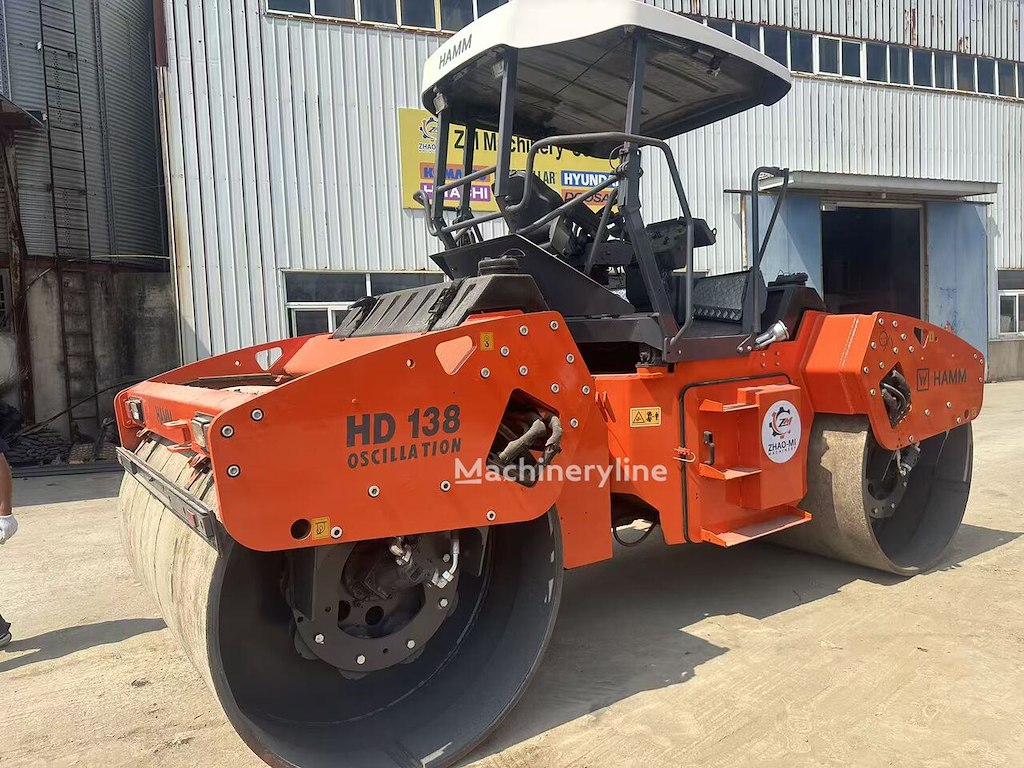 Hamm HD138 valjak za asfalt