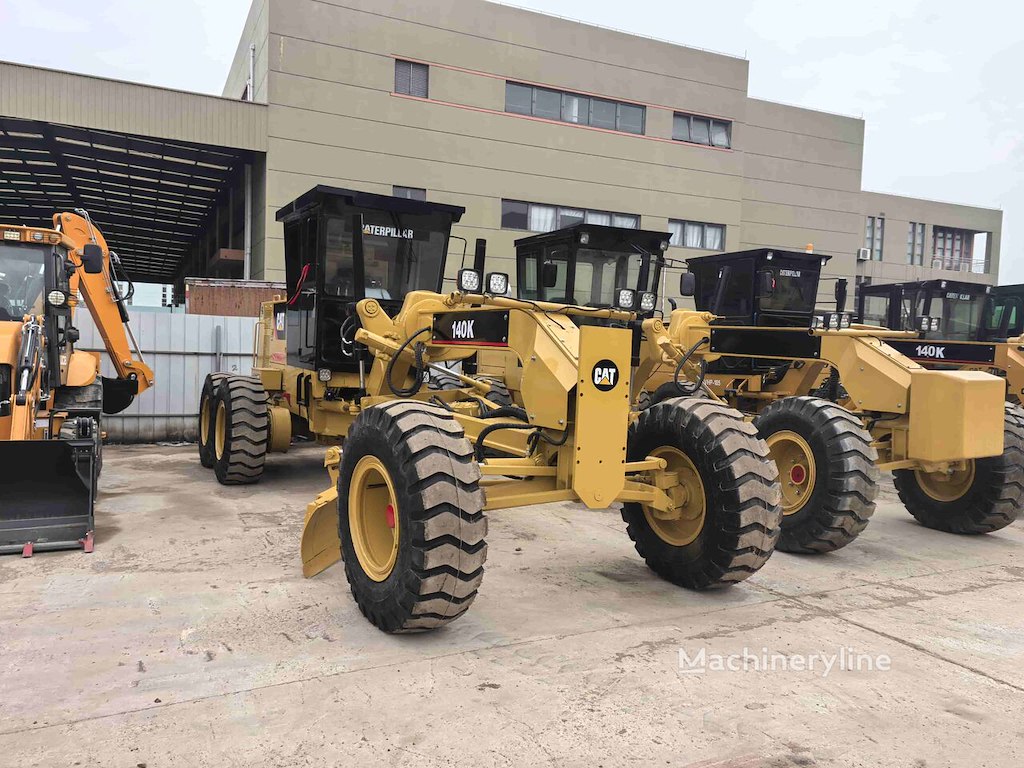Caterpillar 140K grejder