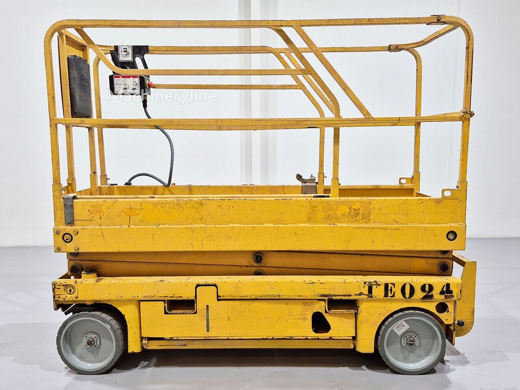 Haulotte COMPACT 8 makazasta platforma