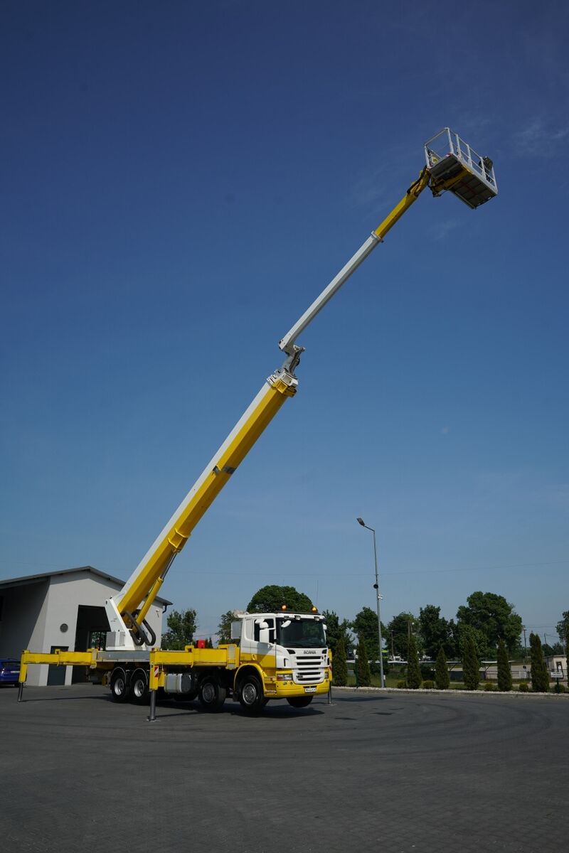 Scania P 380 auto dizalica s korpom