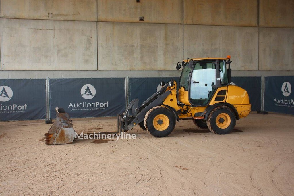 Prodaje se Volvo L25F prednji utovarivač na aukciji