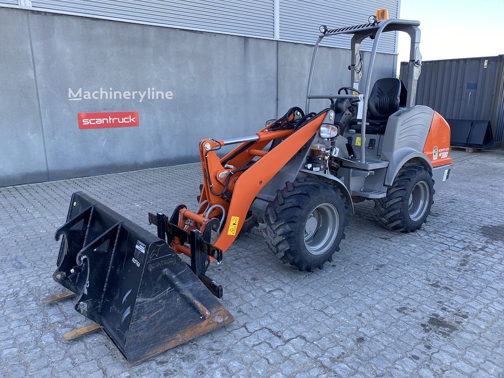 Weycor AR380 Agrar prednji utovarivač