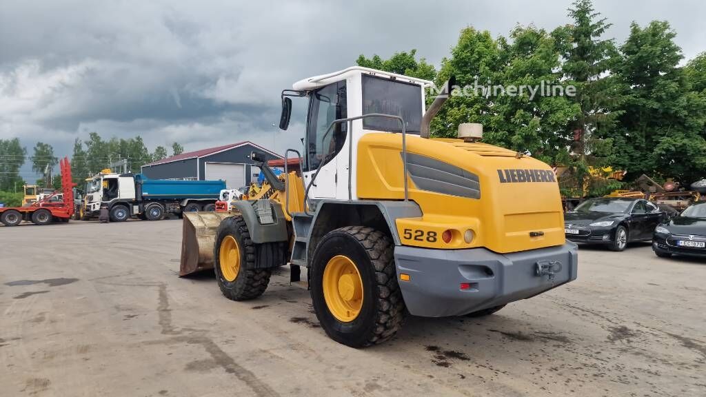 Liebherr L 528 prednji utovarivač