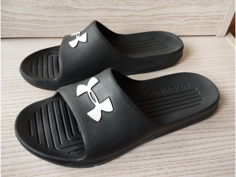 UNDER ARMOR muške papuče br.45 ORIGINAL!!!