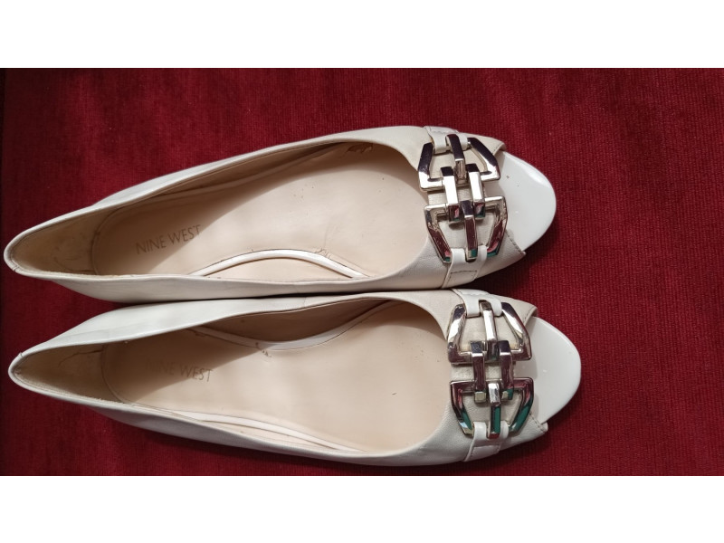NINE WEST SANDALE