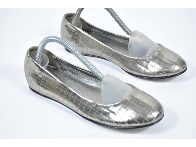 VIVIENNE WESTWOOD BALETANKE CELE KOZNE-br.37,5