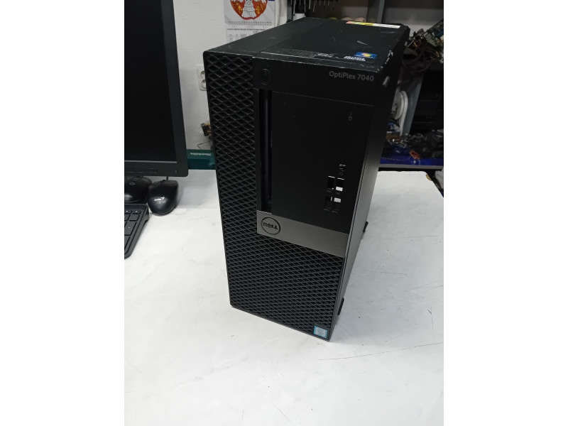 prazno kuciste dell OptiPlex 7040