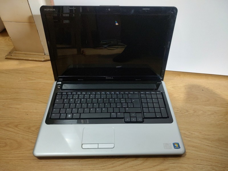 Dell Inspiron 1750#Intel core2duo T6600#4Gb Ddr2
