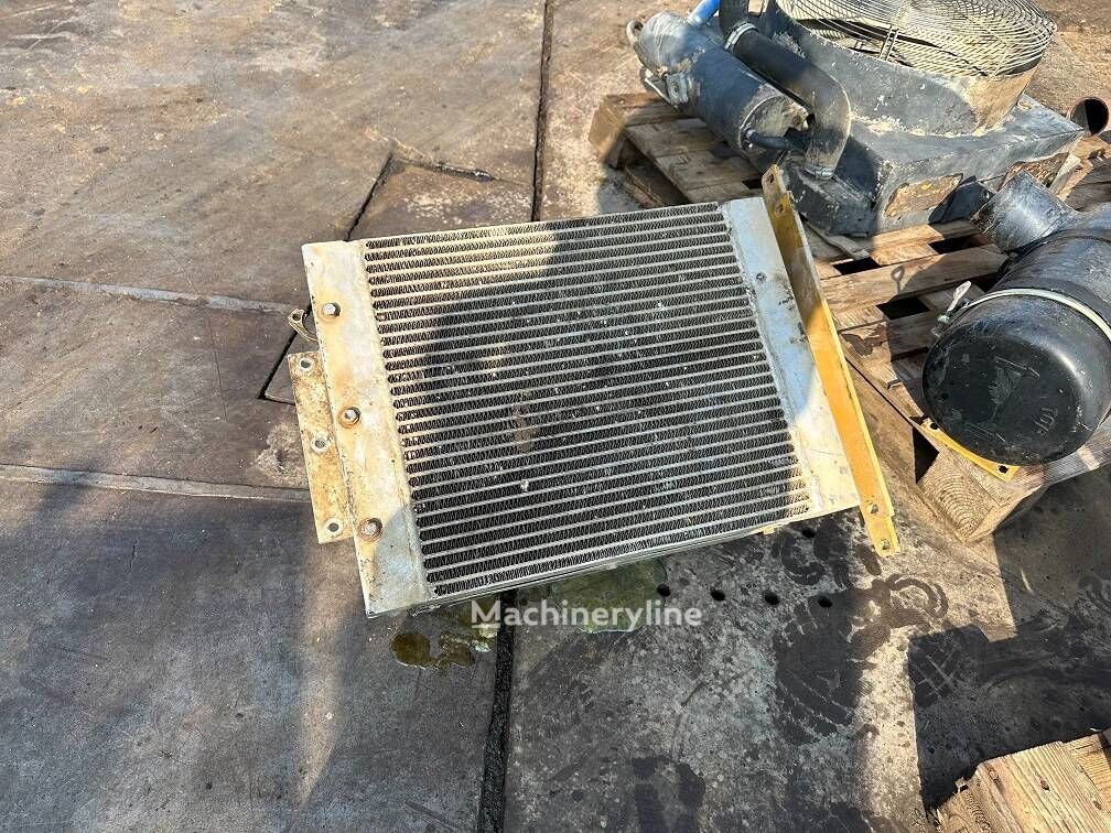 Caterpillar 214 B FT radiator radijator za hlađenje motora za bagera