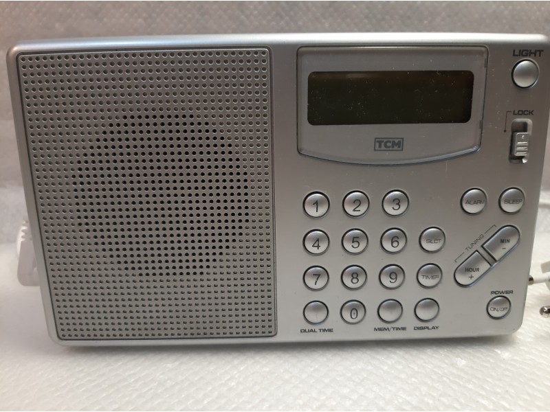 TCM 214229 DIGITALNI SVETSKI RADIO TRANZISTOR SA SATOM
