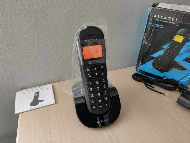 Alcatel bezicni C250,Nov u kutiji.