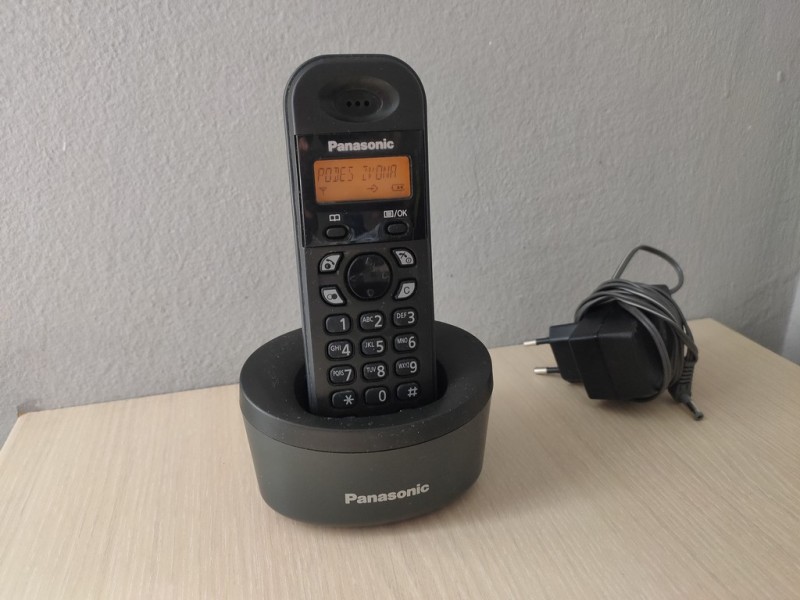 Panasonic bezicni telefoni Kxtg1311fx,Ocuvan.