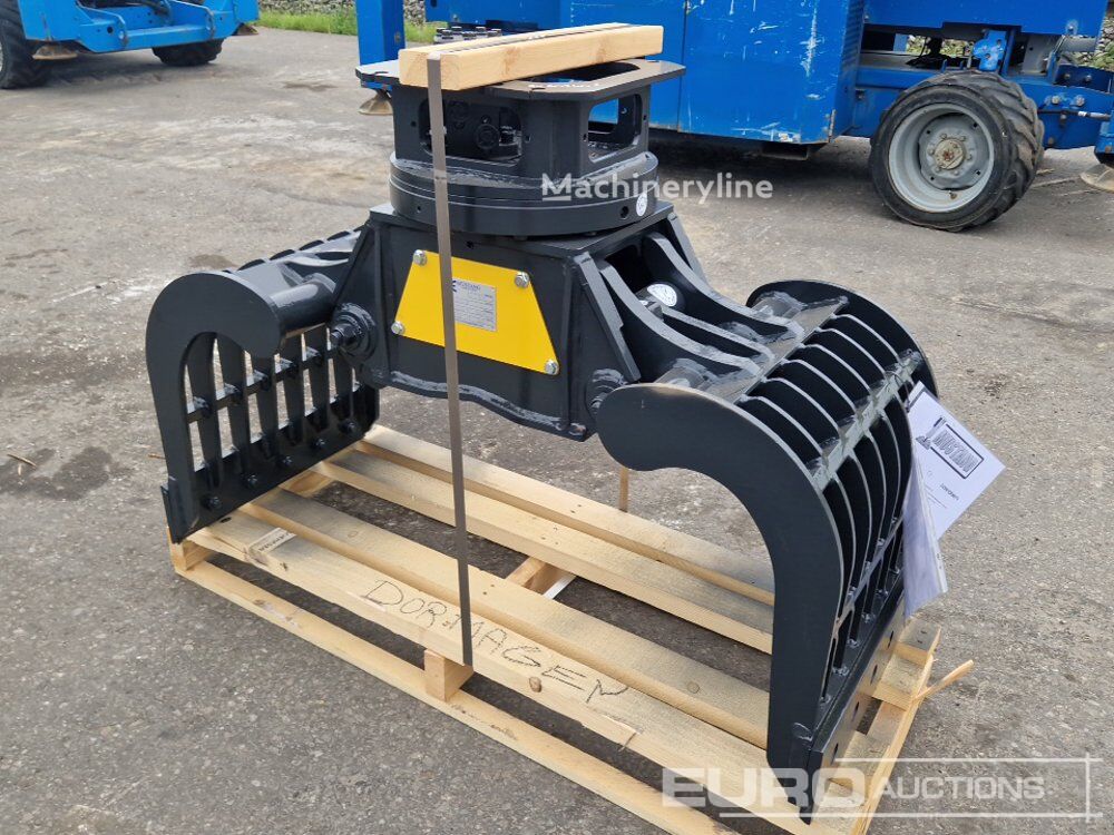 Prodaje se Mustang GRP250D grajfer na aukciji