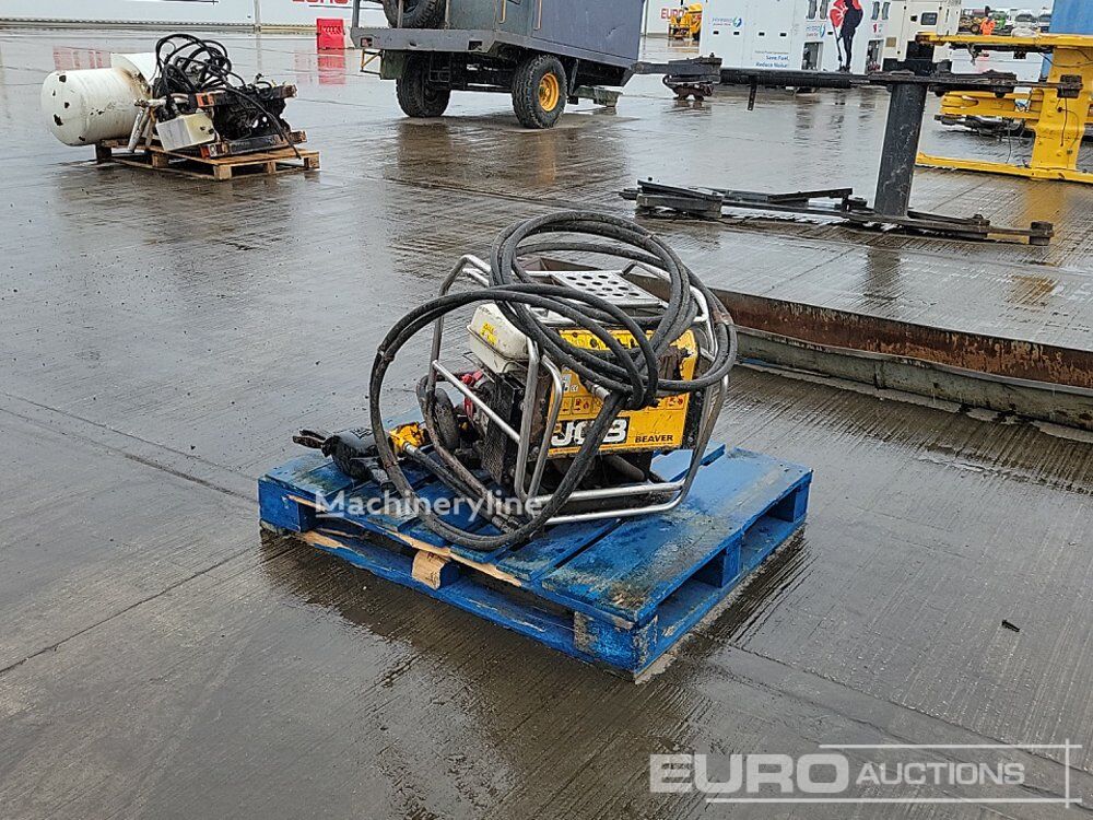 Prodaje se JCB hidrauličnu stanicu na aukciji
