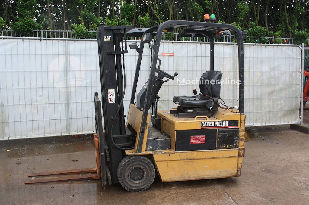 Prodaje se Caterpillar D-EP15T električni viljuškar na aukciji